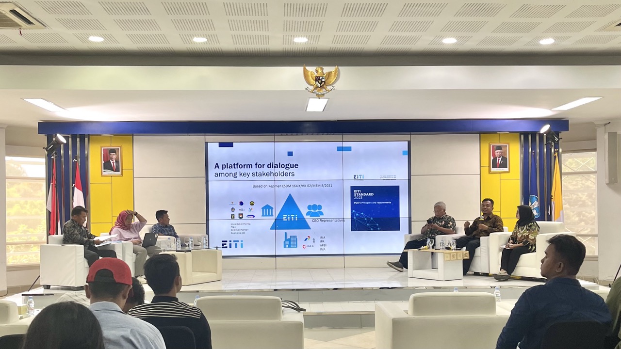 PWYP Indonesia Holds Dissemination of Study on Community Involvement in Just Energy Transition ...