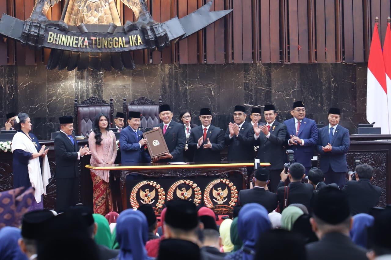 PWYP Indonesia Desak DPR Periode 2024-2029 Serius Benahi Tata Kelola ...